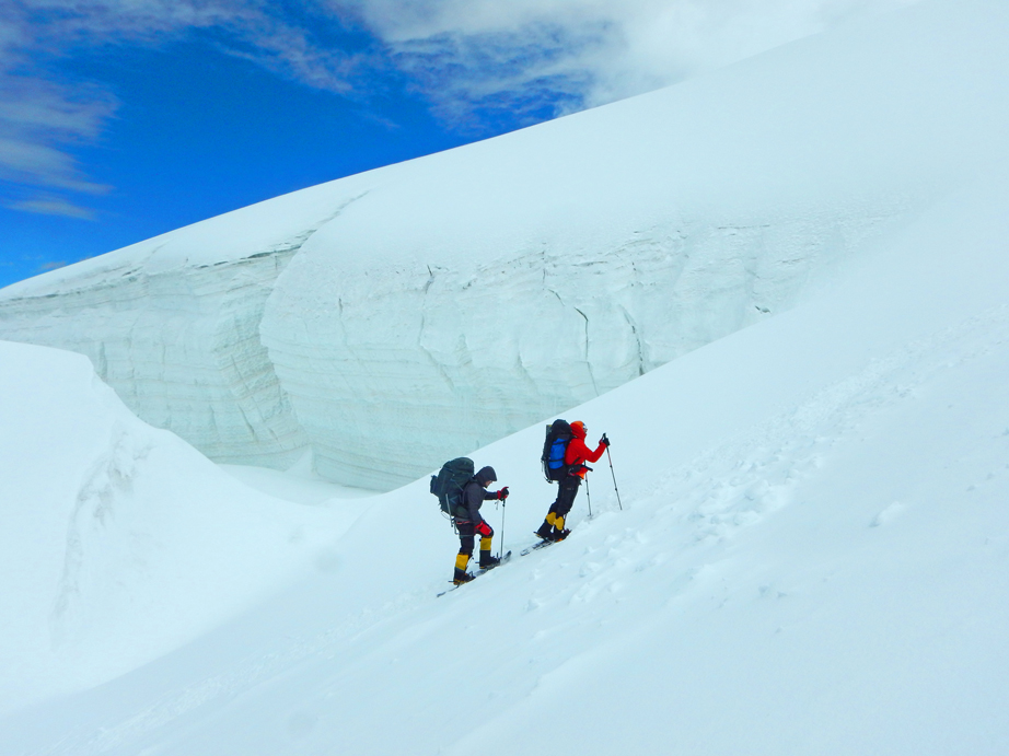Expéditions vers de sommets à plus de 7 000 mètres d'altitude